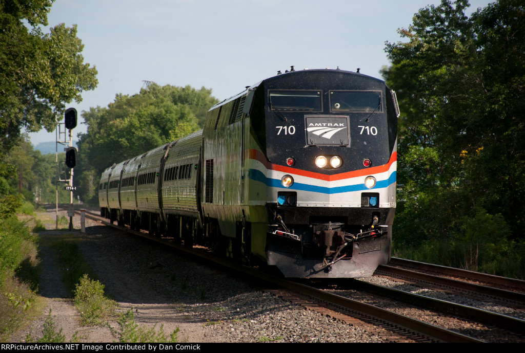 AMTK 710 Leads 283 into Amsterdam